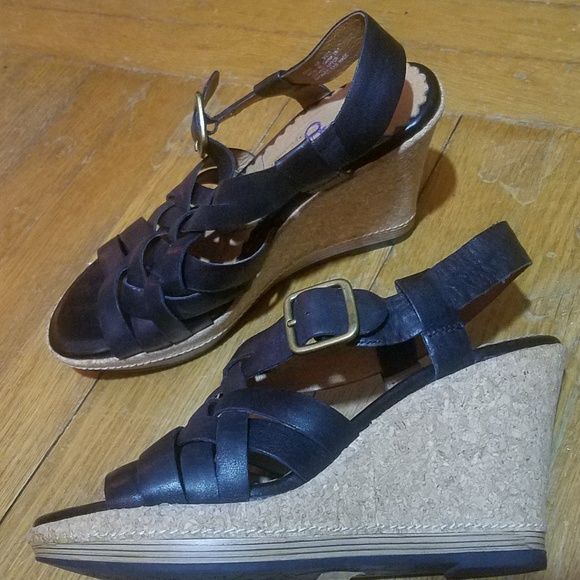Clarks | Shoes | New Indigo By Clarks Black Leather Wedge Sandals 6 ...